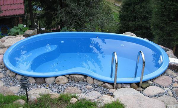 Pools for summer cottages - how to build a stationary pool with your ...