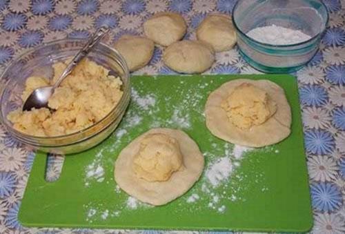 Khichiny with cheese and potatoes - a step-by-step recipe with photos ...